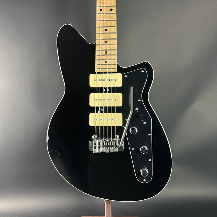 Used Reverend Jetstream 390 Black TSU23379 – Tone Shop Guitars