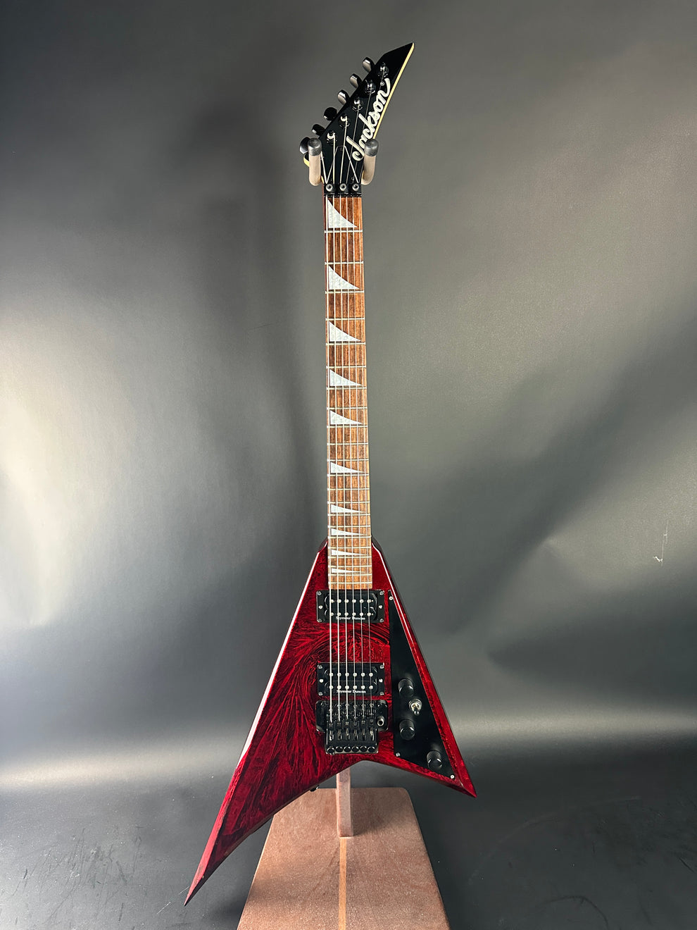 Used Jackson RR-3 Crimson Swirl w/bag TSU23473 – Tone Shop Guitars