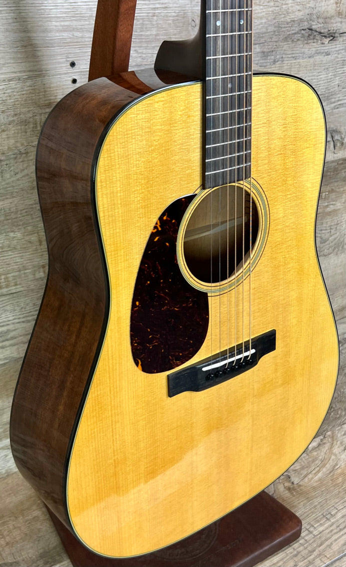 Martin D-18L Left Hand Natural w/case – Tone Shop Guitars